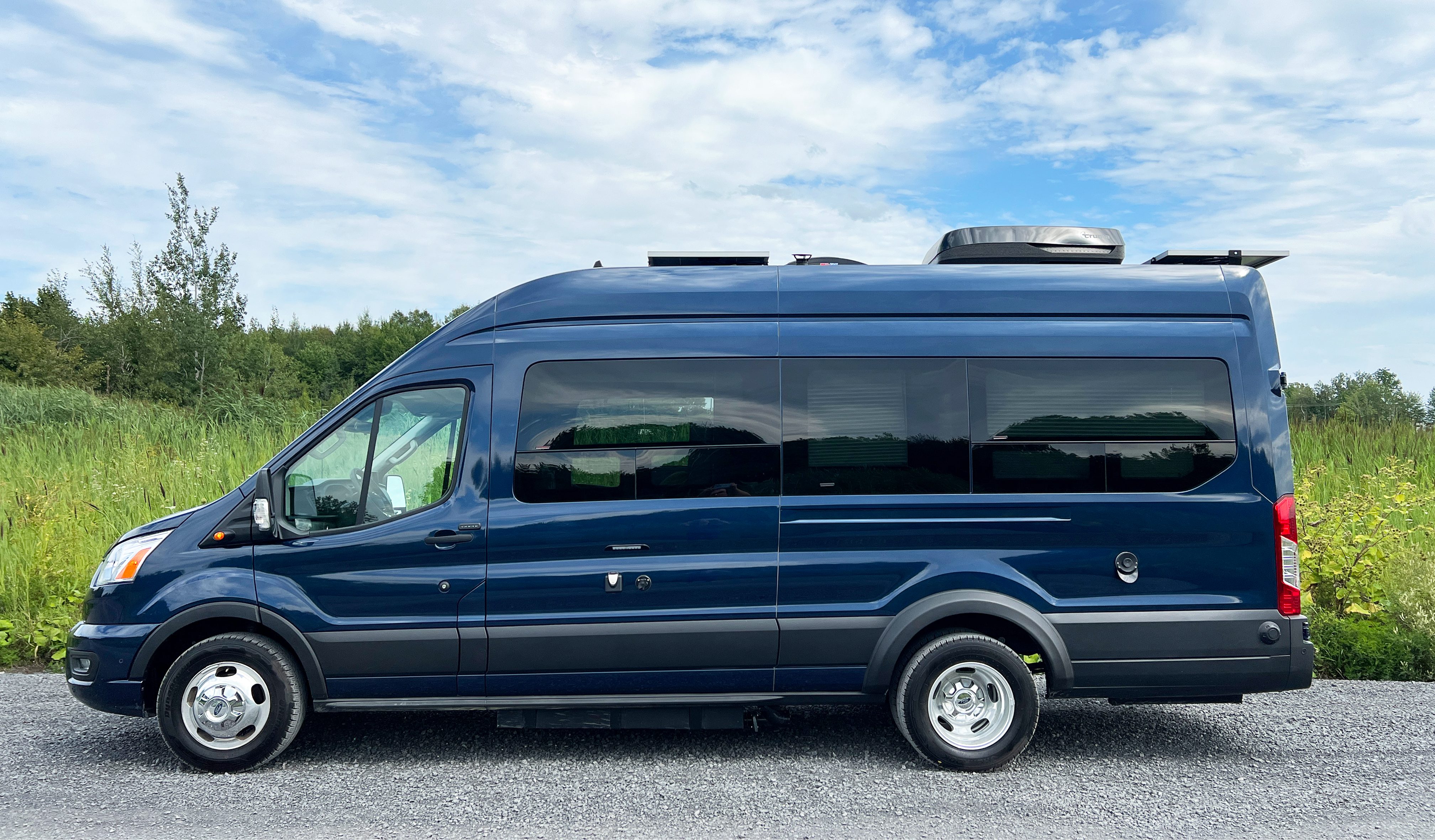 Perspective (Transit) - VR PANORAMIC Ford Transit spacieux confort qualité